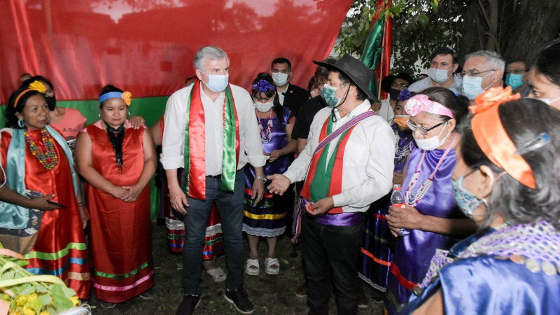 El gobernador acompañó al pueblo guaraní en el tradicional Arete Guasu ...